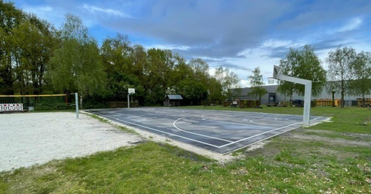 Basketball-Feld am Schürblick ist fertiggestellt | Stadt Gronau